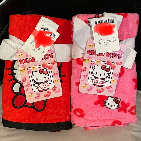 Sanrio | Bath | Hello Kitty Valentines Day Towels Bundle | Poshmark